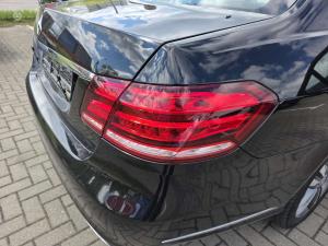 Black Mercedes-Benz E 350 2017 in Vilnius, with an engine capacity of 2.99 L and mileage of 200 thousand km for 15000 €, photo 19 on AUTOMOTO.COM.LV