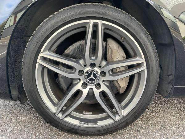 Black Mercedes-Benz E 350 2018 in Parnu, with an engine capacity of 0.00 L and mileage of 146 thousand km for 21900 €, photo 11 on AUTOMOTO.COM.LV
