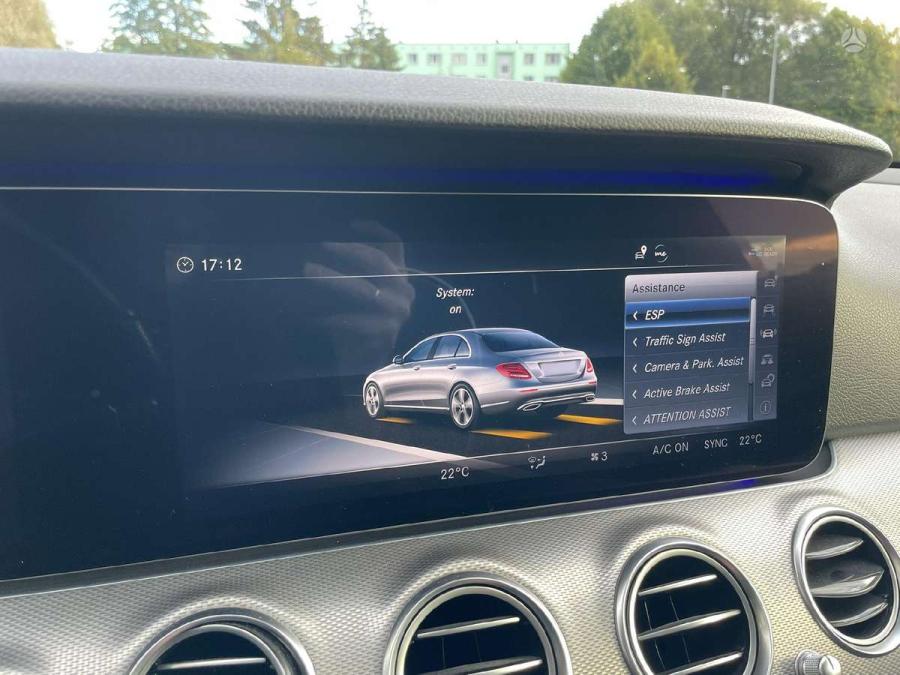 Melns Mercedes-Benz E 350 2018 Pērnava, ar dzinēja tilpumu 0.00 L un nobraukumu 146 tūkst. km par 21900 €, foto 24 vietnē AUTOMOTO.COM.LV