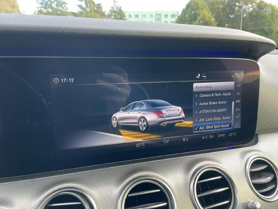 Melns Mercedes-Benz E 350 2018 Pērnava, ar dzinēja tilpumu 0.00 L un nobraukumu 146 tūkst. km par 21900 €, foto 30 vietnē AUTOMOTO.COM.LV