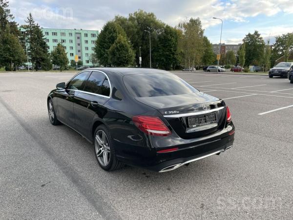 Melns Mercedes-Benz E 350 2018 Tallina, ar dzinēja tilpumu 2.00 L un nobraukumu 146 tūkst. km par 20900 €, foto 1 vietnē AUTOMOTO.COM.LV