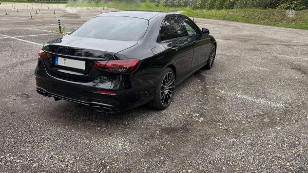 Melns Mercedes-Benz E 350 2018 Viļņa, ar dzinēja tilpumu 1.99 L un nobraukumu 112 tūkst. km par 25000 €, foto 3 vietnē AUTOMOTO.COM.LV