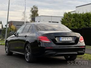 Black Mercedes-Benz E 350 2018 in Valka, with an engine capacity of 2.00 L and mileage of 169 thousand km for 18900 €, photo 5 on AUTOMOTO.COM.LV