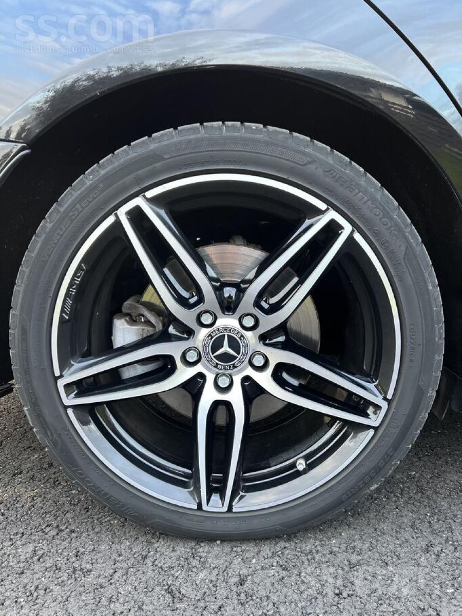 Black Mercedes-Benz E 350 2018 in Valka, with an engine capacity of 2.00 L and mileage of 169 thousand km for 18900 €, photo 23 on AUTOMOTO.COM.LV