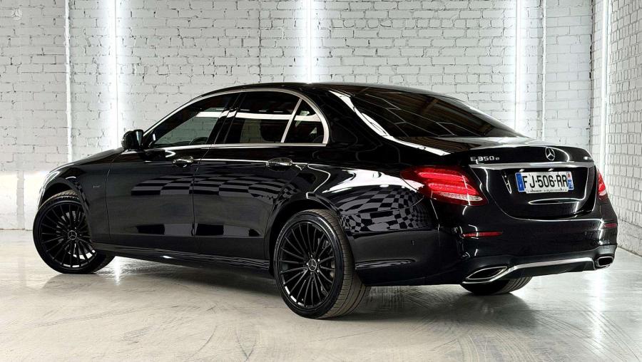 Black Mercedes-Benz E 350 2019 in Taurage, with an engine capacity of 1.99 L and mileage of 213 thousand km for 19118 €, photo 23 on AUTOMOTO.COM.LV