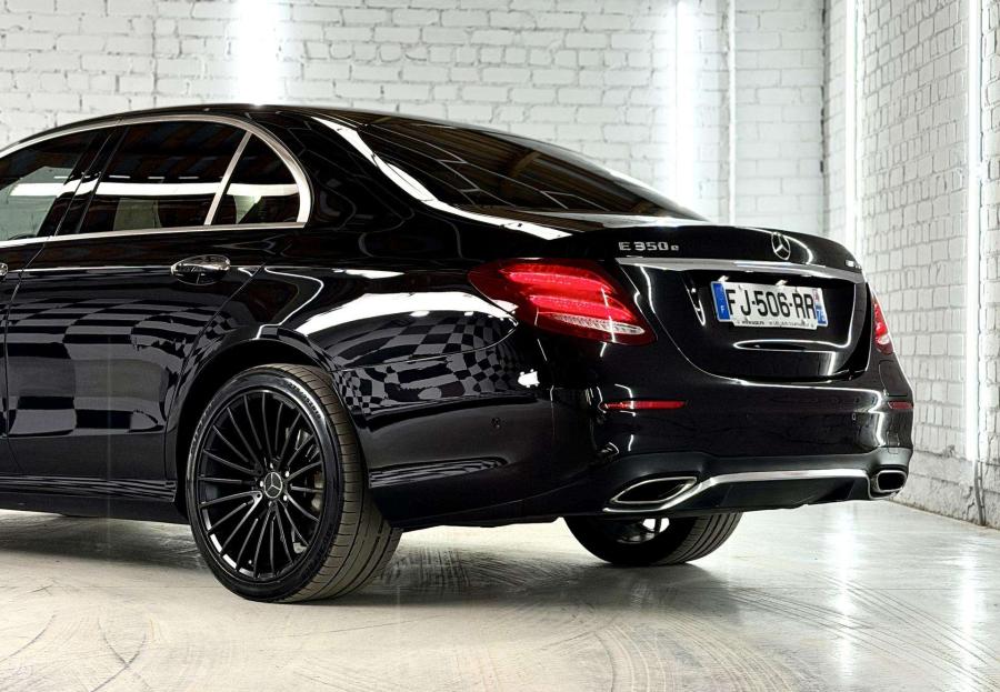 Black Mercedes-Benz E 350 2019 in Taurage, with an engine capacity of 1.99 L and mileage of 213 thousand km for 19118 €, photo 31 on AUTOMOTO.COM.LV