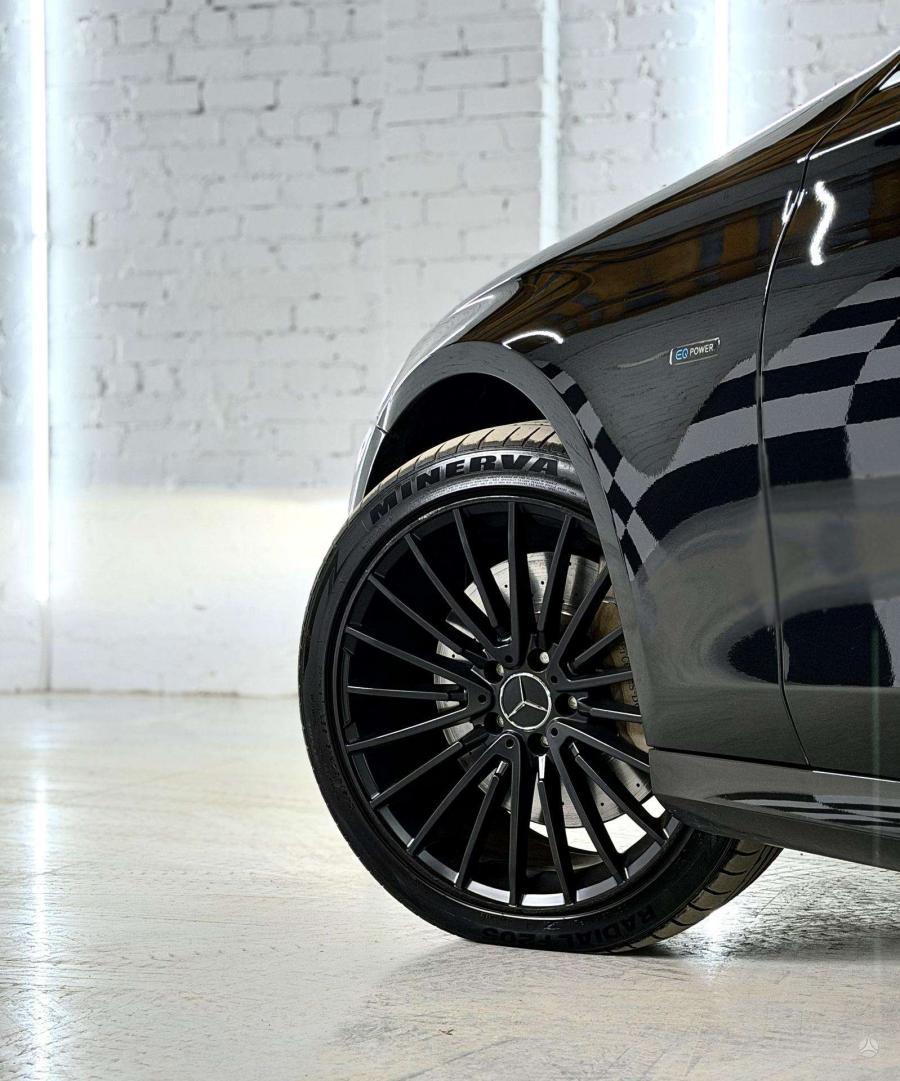 Black Mercedes-Benz E 350 2019 in Taurage, with an engine capacity of 1.99 L and mileage of 213 thousand km for 19118 €, photo 32 on AUTOMOTO.COM.LV