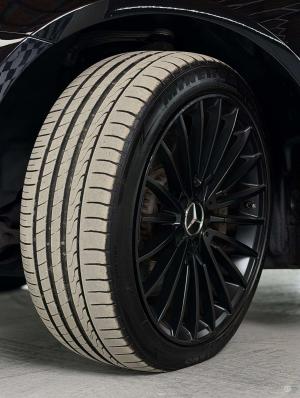 Black Mercedes-Benz E 350 2019 in Taurage, with an engine capacity of 1.99 L and mileage of 213 thousand km for 19118 €, photo 33 on AUTOMOTO.COM.LV