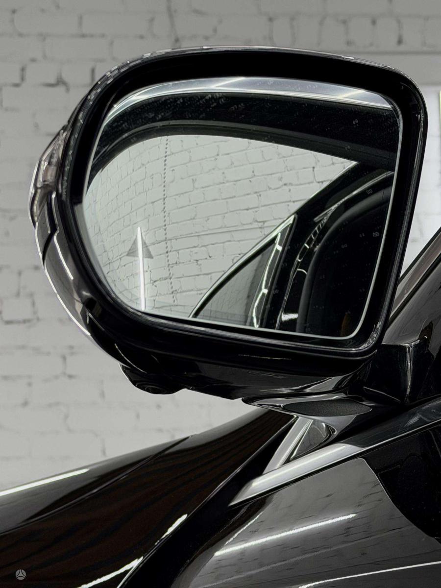 Black Mercedes-Benz E 350 2019 in Taurage, with an engine capacity of 1.99 L and mileage of 213 thousand km for 19118 €, photo 36 on AUTOMOTO.COM.LV