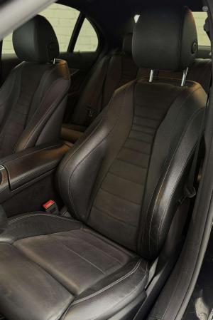 Black Mercedes-Benz E 350 2019 in Taurage, with an engine capacity of 1.99 L and mileage of 213 thousand km for 19118 €, photo 37 on AUTOMOTO.COM.LV