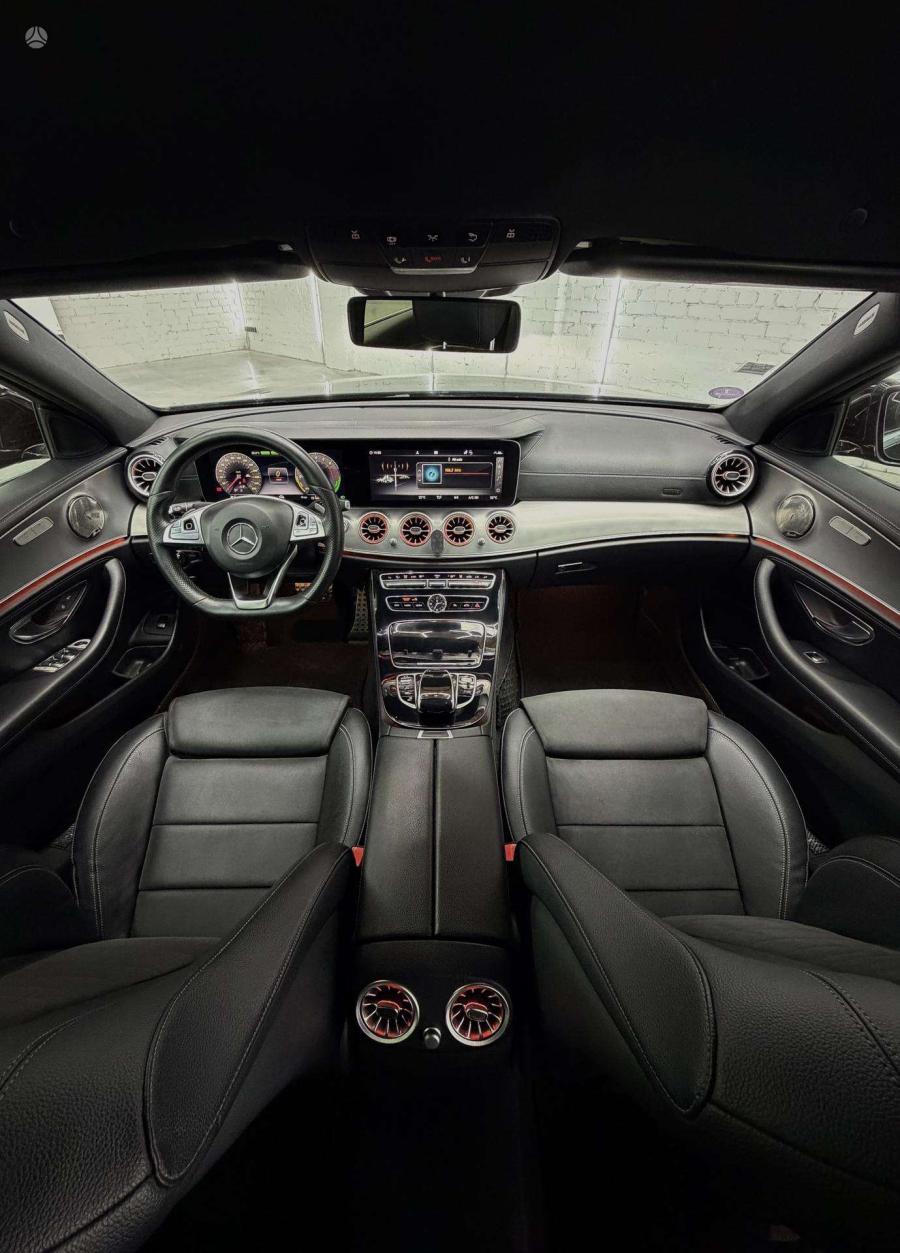 Black Mercedes-Benz E 350 2019 in Taurage, with an engine capacity of 1.99 L and mileage of 213 thousand km for 19118 €, photo 39 on AUTOMOTO.COM.LV