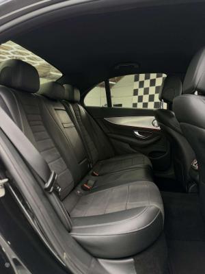 Black Mercedes-Benz E 350 2019 in Taurage, with an engine capacity of 1.99 L and mileage of 213 thousand km for 19118 €, photo 40 on AUTOMOTO.COM.LV