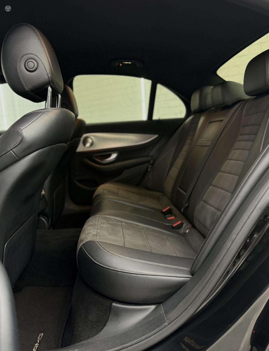 Black Mercedes-Benz E 350 2019 in Taurage, with an engine capacity of 1.99 L and mileage of 213 thousand km for 19118 €, photo 41 on AUTOMOTO.COM.LV