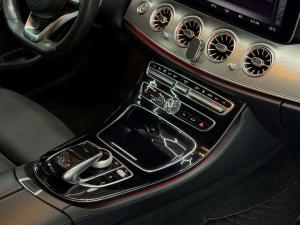Black Mercedes-Benz E 350 2019 in Taurage, with an engine capacity of 1.99 L and mileage of 213 thousand km for 19118 €, photo 45 on AUTOMOTO.COM.LV