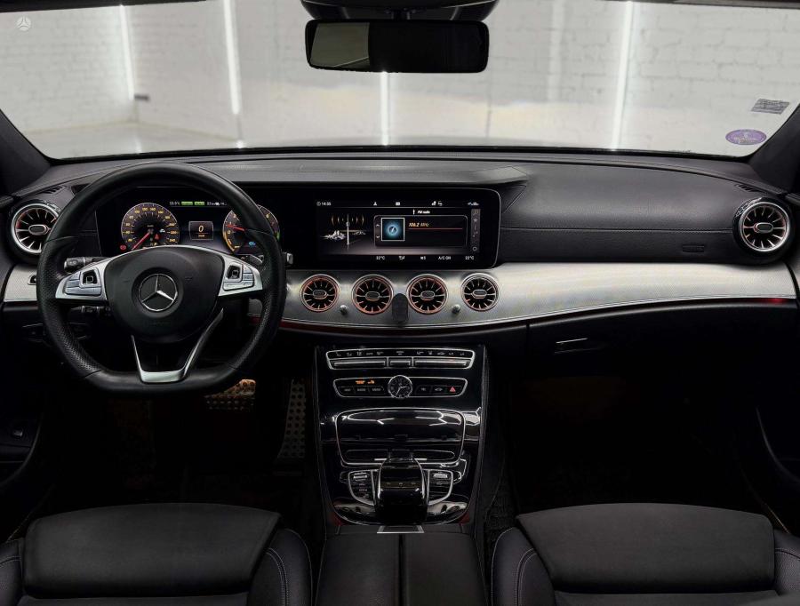 Black Mercedes-Benz E 350 2019 in Taurage, with an engine capacity of 1.99 L and mileage of 213 thousand km for 19118 €, photo 47 on AUTOMOTO.COM.LV