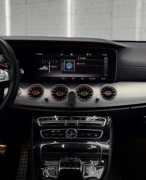 Black Mercedes-Benz E 350 2019 in Taurage, with an engine capacity of 1.99 L and mileage of 213 thousand km for 19118 €, photo 50 on AUTOMOTO.COM.LV