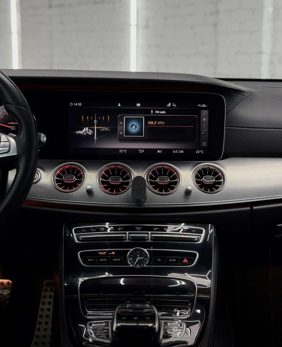 Black Mercedes-Benz E 350 2019 in Taurage, with an engine capacity of 1.99 L and mileage of 213 thousand km for 19118 €, photo 50 on AUTOMOTO.COM.LV