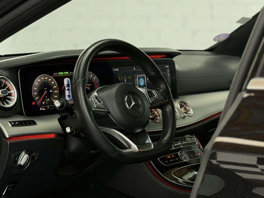 Black Mercedes-Benz E 350 2019 in Taurage, with an engine capacity of 1.99 L and mileage of 213 thousand km for 19118 €, photo 51 on AUTOMOTO.COM.LV