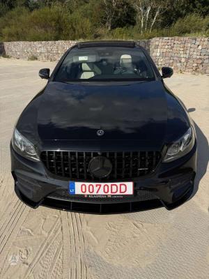 Melns Mercedes-Benz E 350 2020 Klaipėda, ar dzinēja tilpumu 2.00 L un nobraukumu 55 tūkst. km par 34700 €, foto 3 vietnē AUTOMOTO.COM.LV