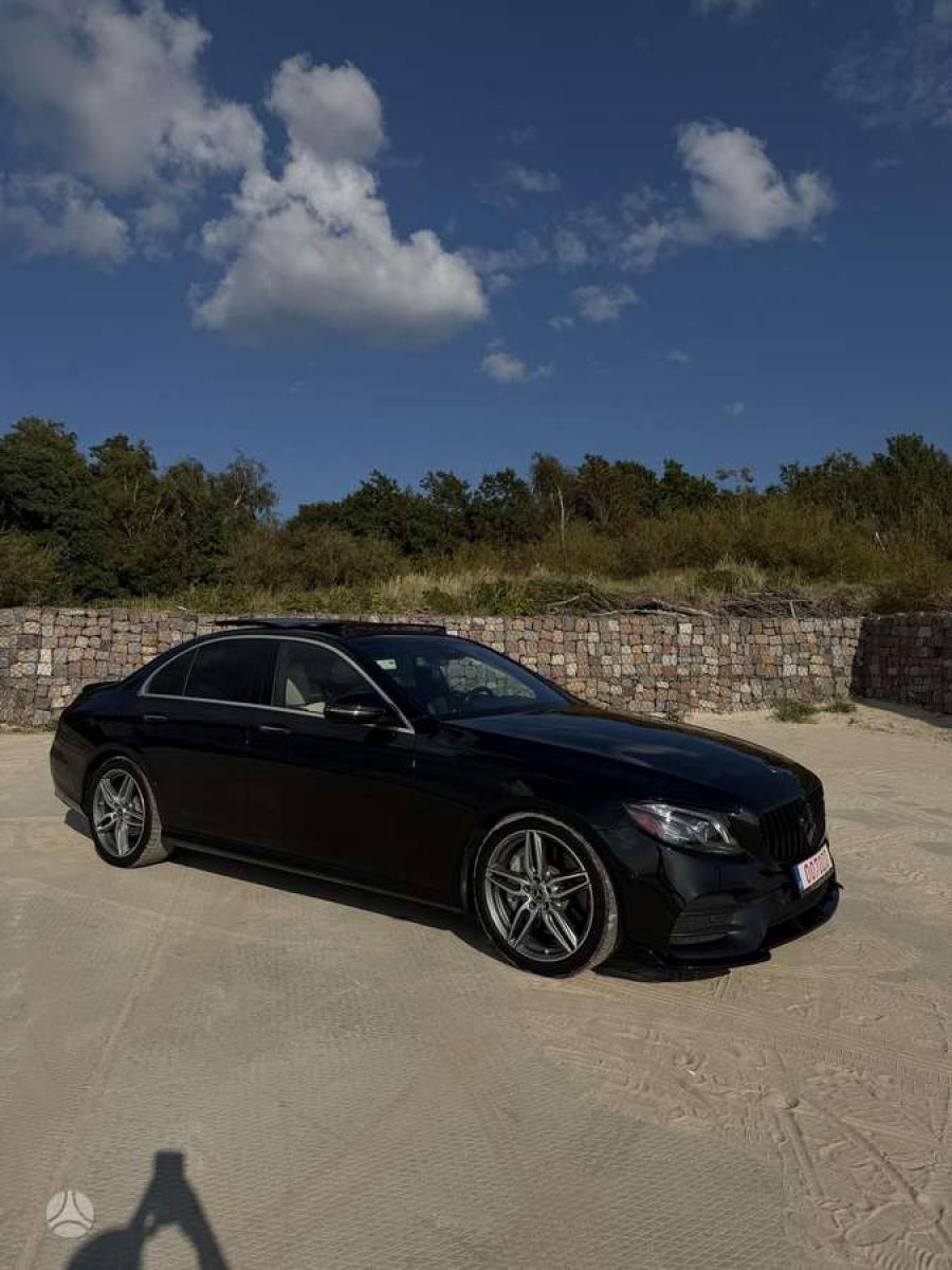 Melns Mercedes-Benz E 350 2020 Klaipėda, ar dzinēja tilpumu 2.00 L un nobraukumu 55 tūkst. km par 34700 €, foto 6 vietnē AUTOMOTO.COM.LV