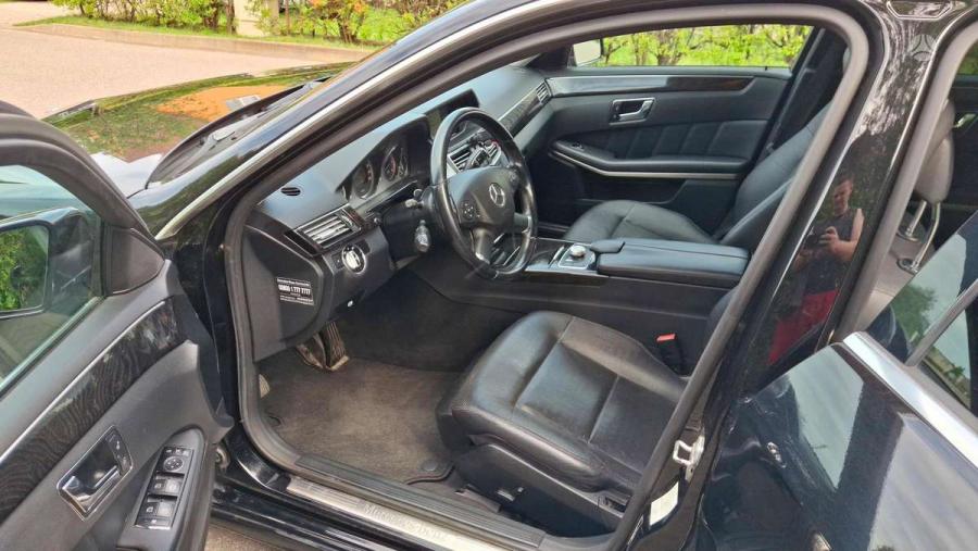 Melns Mercedes-Benz E 350 2009 Plungė, ar dzinēja tilpumu 2.99 L un nobraukumu 277 tūkst. km par 7200 €, foto 14 vietnē AUTOMOTO.COM.LV