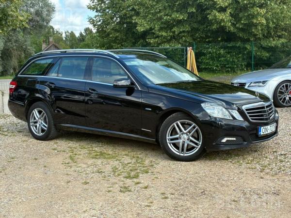 Melns Mercedes-Benz E 350 2009 Kuldīga, ar dzinēja tilpumu 3.00 L un nobraukumu 598 tūkst. km par 4590 €, foto 1 vietnē AUTOMOTO.COM.LV
