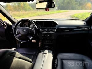 Black Mercedes-Benz E 350 2009 in Daugavpils, with an engine capacity of 3.00 L and mileage of 345 thousand km for 8300 €, photo 7 on AUTOMOTO.COM.LV
