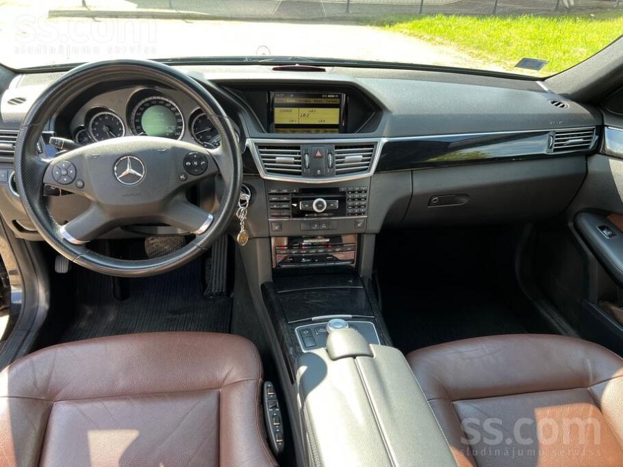 Black Mercedes-Benz E 350 2010 in Aizkraukle, with an engine capacity of 3.00 L and mileage of 277 thousand km for 7000 €, photo 15 on AUTOMOTO.COM.LV