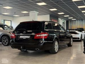 Melns Mercedes-Benz E 350 2010 Klaipėda, ar dzinēja tilpumu 3.00 L un nobraukumu 371 tūkst. km par 9299 €, foto 3 vietnē AUTOMOTO.COM.LV