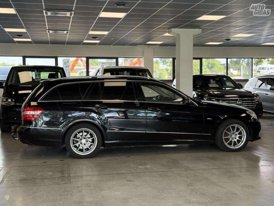 Melns Mercedes-Benz E 350 2010 Klaipėda, ar dzinēja tilpumu 3.00 L un nobraukumu 371 tūkst. km par 9299 €, foto 18 vietnē AUTOMOTO.COM.LV