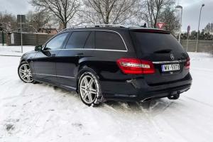 Черный Мерседес E 350 2010 в Елгава, объемом двигателя 3.00 л и пробегом 302 тыс. км за 9000 €, фото 5 на AUTOMOTO.COM.LV