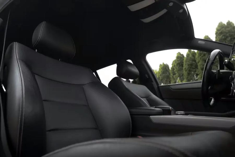 Черный Мерседес E 350 2010 в Елгава, объемом двигателя 3.00 л и пробегом 350 тыс. км за 7400 €, фото 18 на AUTOMOTO.COM.LV
