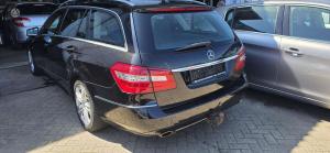 Melns Mercedes-Benz E 350 2010 Raseiniai, ar dzinēja tilpumu 2.99 L un nobraukumu 300 tūkst. km par 4650 €, foto 5 vietnē AUTOMOTO.COM.LV