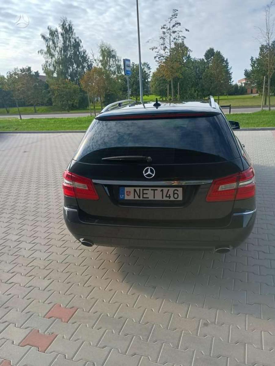 Melns Mercedes-Benz E 350 2010 Šauļi, ar dzinēja tilpumu 2.99 L un nobraukumu 296 tūkst. km par 7100 €, foto 10 vietnē AUTOMOTO.COM.LV