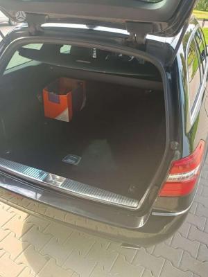 Melns Mercedes-Benz E 350 2010 Šauļi, ar dzinēja tilpumu 2.99 L un nobraukumu 296 tūkst. km par 7100 €, foto 12 vietnē AUTOMOTO.COM.LV