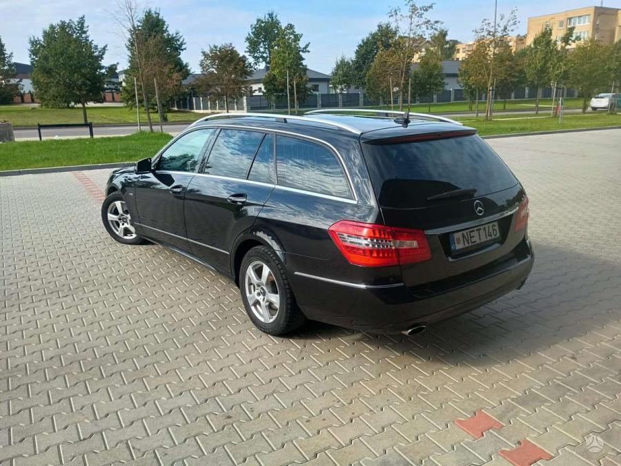 Melns Mercedes-Benz E 350 2010 Šauļi, ar dzinēja tilpumu 2.99 L un nobraukumu 296 tūkst. km par 7100 €, foto 21 vietnē AUTOMOTO.COM.LV