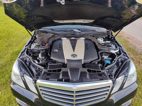 Black Mercedes-Benz E 350 2010 in Kelme, with an engine capacity of 2.99 L and mileage of 300 thousand km for 6900 €, photo 5 on AUTOMOTO.COM.LV