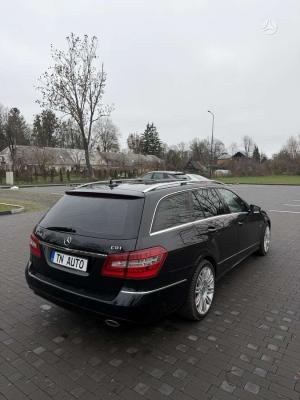 Black Mercedes-Benz E 350 2011 in Kaunas, with an engine capacity of 2.99 L and mileage of 310 thousand km for 5800 €, photo 10 on AUTOMOTO.COM.LV