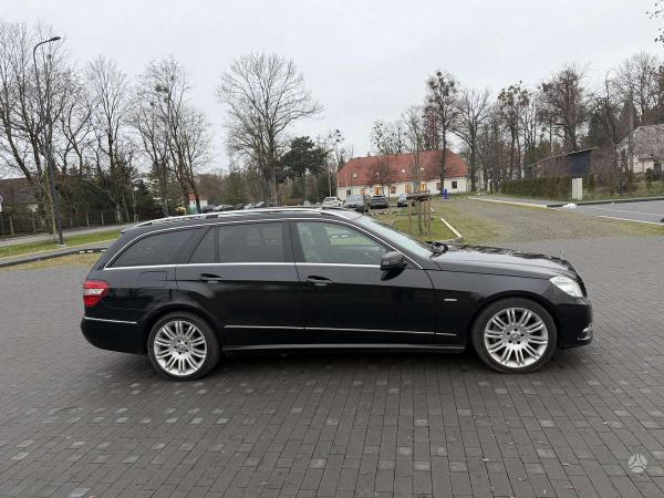 Melns Mercedes-Benz E 350 2011 Kauņa, ar dzinēja tilpumu 2.99 L un nobraukumu 325 tūkst. km par 5699 €, foto 5 vietnē AUTOMOTO.COM.LV