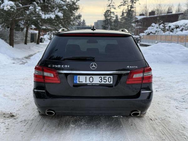 Melns Mercedes-Benz E 350 2011 Viļņa, ar dzinēja tilpumu 3.49 L un nobraukumu 385 tūkst. km par 5750 €, foto 5 vietnē AUTOMOTO.COM.LV