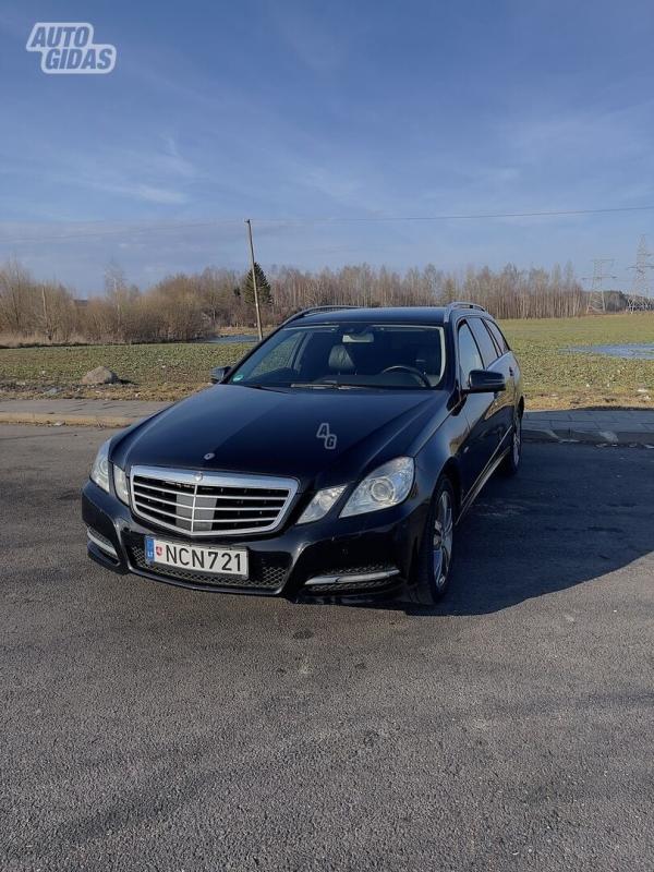 Black Mercedes-Benz E 350 2011 in Panevezys, with an engine capacity of 3.00 L and mileage of 348 thousand km for 7999 €, photo 1 on AUTOMOTO.COM.LV