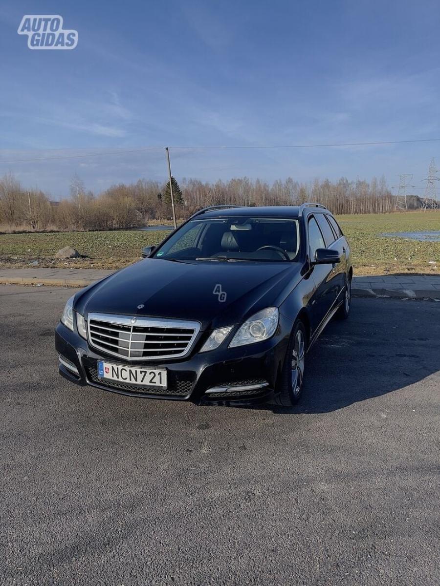 Black Mercedes-Benz E 350 2011 in Panevezys, with an engine capacity of 3.00 L and mileage of 348 thousand km for 7999 €, photo 1 on AUTOMOTO.COM.LV