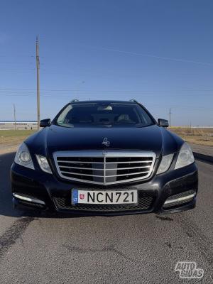 Black Mercedes-Benz E 350 2011 in Panevezys, with an engine capacity of 3.00 L and mileage of 348 thousand km for 7999 €, photo 2 on AUTOMOTO.COM.LV