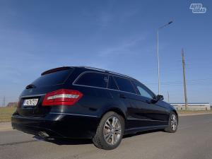Black Mercedes-Benz E 350 2011 in Panevezys, with an engine capacity of 3.00 L and mileage of 348 thousand km for 7999 €, photo 5 on AUTOMOTO.COM.LV