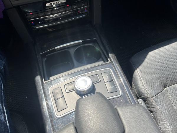 Black Mercedes-Benz E 350 2011 in Kaunas, with an engine capacity of 3.00 L and mileage of 292 thousand km for 10250 €, photo 8 on AUTOMOTO.COM.LV
