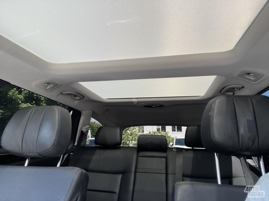 Melns Mercedes-Benz E 350 2011 Kauņa, ar dzinēja tilpumu 3.00 L un nobraukumu 292 tūkst. km par 10250 €, foto 12 vietnē AUTOMOTO.COM.LV