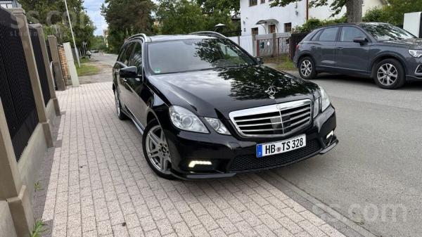 Black Mercedes-Benz E 350 2011 in Jurmala, with an engine capacity of 3.00 L and mileage of 440 thousand km for 7000 €, photo 5 on AUTOMOTO.COM.LV