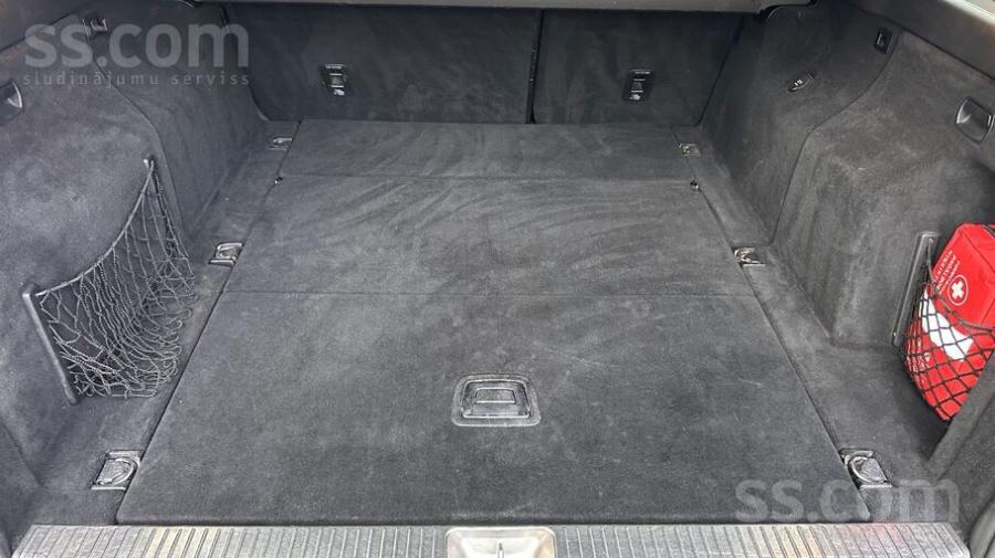 Black Mercedes-Benz E 350 2011 in Jurmala, with an engine capacity of 3.00 L and mileage of 440 thousand km for 7000 €, photo 13 on AUTOMOTO.COM.LV