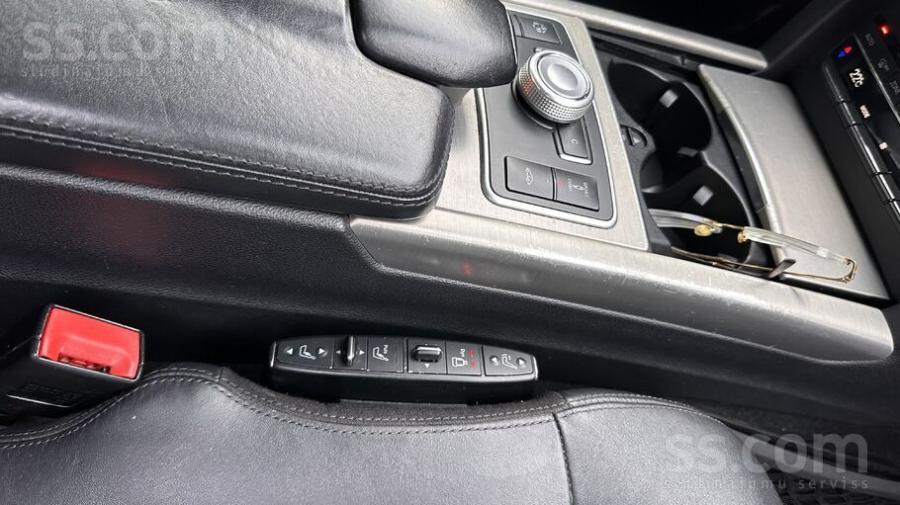 Black Mercedes-Benz E 350 2011 in Jurmala, with an engine capacity of 3.00 L and mileage of 440 thousand km for 7000 €, photo 17 on AUTOMOTO.COM.LV