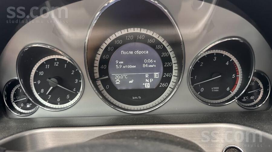 Black Mercedes-Benz E 350 2011 in Jurmala, with an engine capacity of 3.00 L and mileage of 440 thousand km for 7000 €, photo 19 on AUTOMOTO.COM.LV